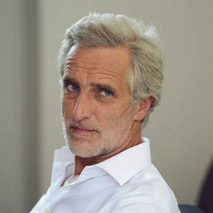 Tomáš Hanák | Online theater | Dramox