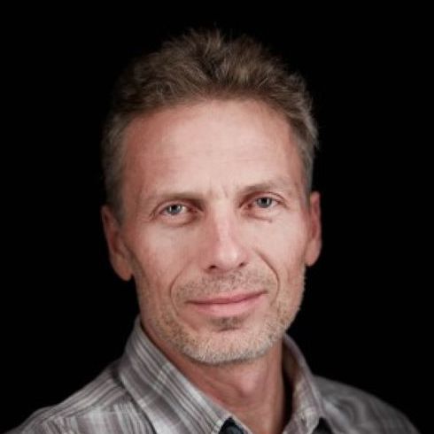 Jiří Zapletal | Divadlo online | Dramox