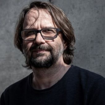 Tomáš Volkmer | Teatr online | Dramox